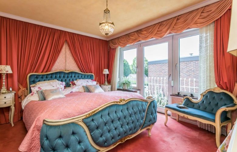 Huisje op Funda blijkt ware hofzaal. Moet je de binnenkant eens zien!